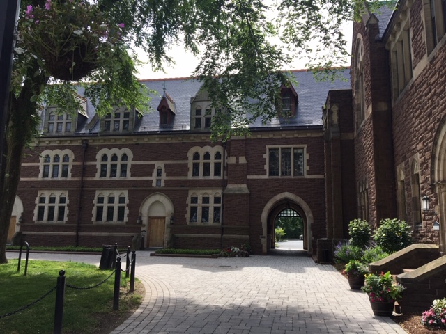 Trinity Tour: Big City, Small Campus, Bright Future - Get Into College